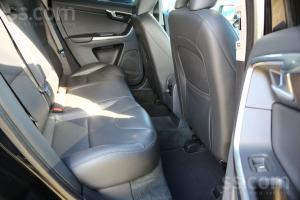 Melns Volvo XC60 2015 Rīga, ar dzinēja tilpumu 2.40 L un nobraukumu 229 tūkst. km par 14790 €, foto 22 vietnē AUTOMOTO.COM.LV