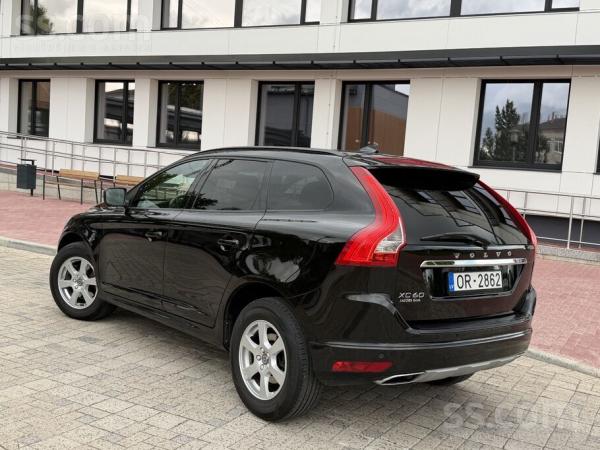 Вольво ХС60 2015 в Айзкраукле на AUTOMOTO.COM.LV Черный Вольво ХС60 2015 в Айзкраукле, объемом двигателя 2.00 л и пробегом 272 тыс. км за 9870 €, фото 10 на AUTOMOTO.COM.LV