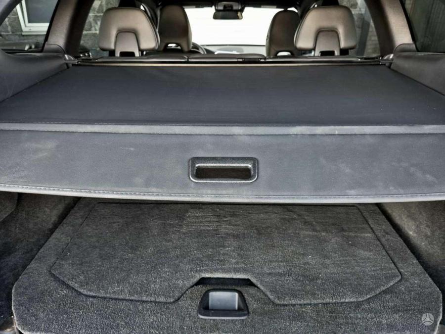 Black Volvo XC60 2015 in Siauliai, with an engine capacity of 3.00 L and mileage of 250 thousand km for 14300 €, photo 28 on AUTOMOTO.COM.LV