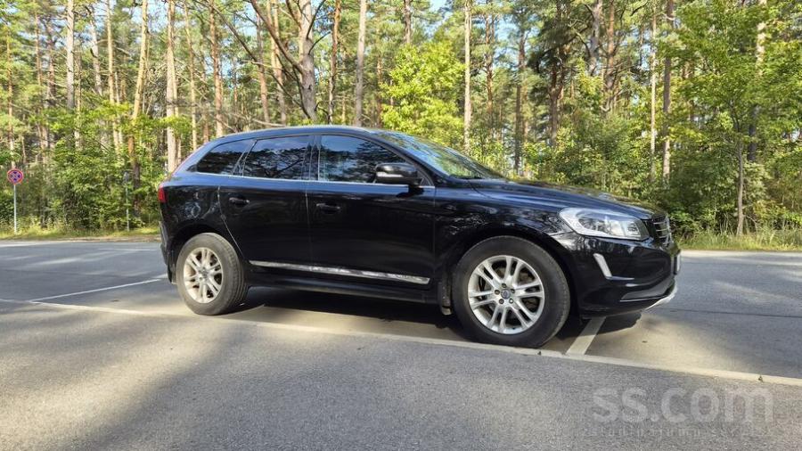 Melns Volvo XC60 2015 Rīga, ar dzinēja tilpumu 2.40 L un nobraukumu 336 tūkst. km par 8690 €, foto 7 vietnē AUTOMOTO.COM.LV