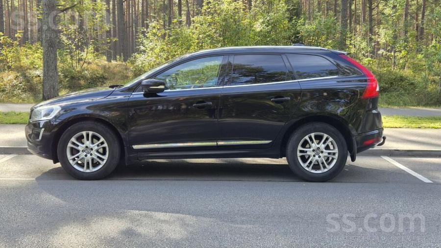 Melns Volvo XC60 2015 Rīga, ar dzinēja tilpumu 2.40 L un nobraukumu 336 tūkst. km par 8690 €, foto 11 vietnē AUTOMOTO.COM.LV