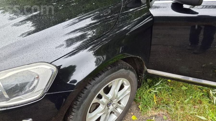 Melns Volvo XC60 2015 Rīga, ar dzinēja tilpumu 2.40 L un nobraukumu 336 tūkst. km par 8690 €, foto 20 vietnē AUTOMOTO.COM.LV