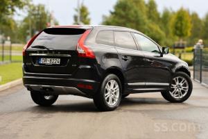 Melns Volvo XC60 2015 Jelgava, ar dzinēja tilpumu 2.00 L un nobraukumu 0 tūkst. km par 12990 €, foto 5 vietnē AUTOMOTO.COM.LV