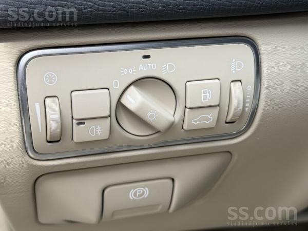 Volvo XC60 2015 Rīga vietnē Melns Volvo XC60 2015 Rīga, ar dzinēja tilpumu 2.00 L un nobraukumu 199 tūkst. km par 13490 €, foto 10 vietnē AUTOMOTO.COM.LV