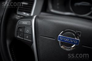 Melns Volvo XC60 2015 Rīga, ar dzinēja tilpumu 2.00 L un nobraukumu 227 tūkst. km par 10950 €, foto 19 vietnē AUTOMOTO.COM.LV