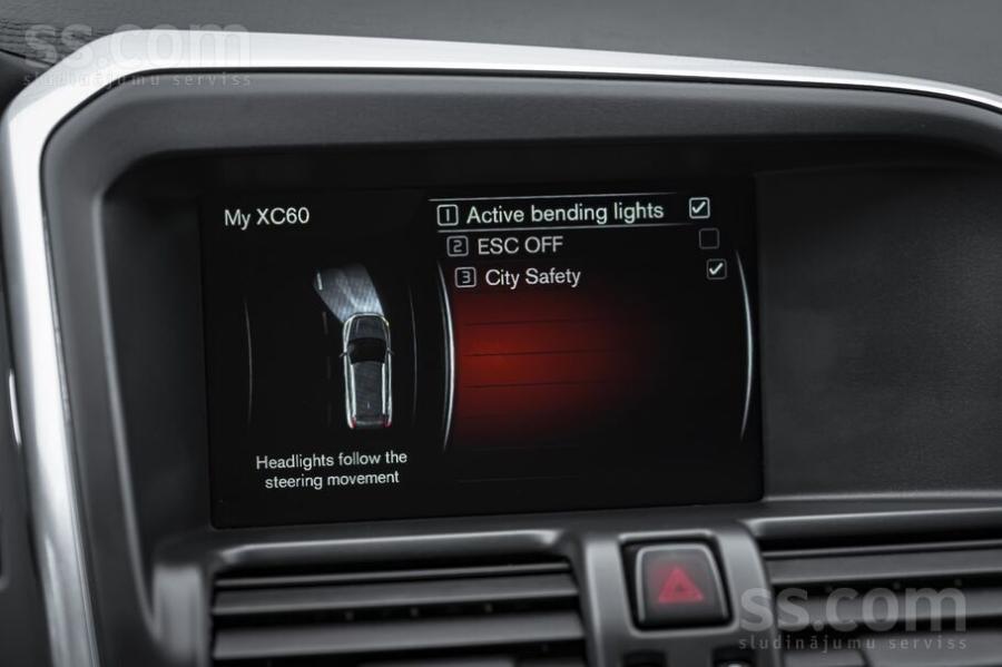Melns Volvo XC60 2015 Rīga, ar dzinēja tilpumu 2.00 L un nobraukumu 227 tūkst. km par 10950 €, foto 25 vietnē AUTOMOTO.COM.LV