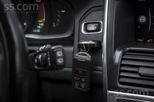Melns Volvo XC60 2015 Rīga, ar dzinēja tilpumu 2.00 L un nobraukumu 227 tūkst. km par 10950 €, foto 31 vietnē AUTOMOTO.COM.LV