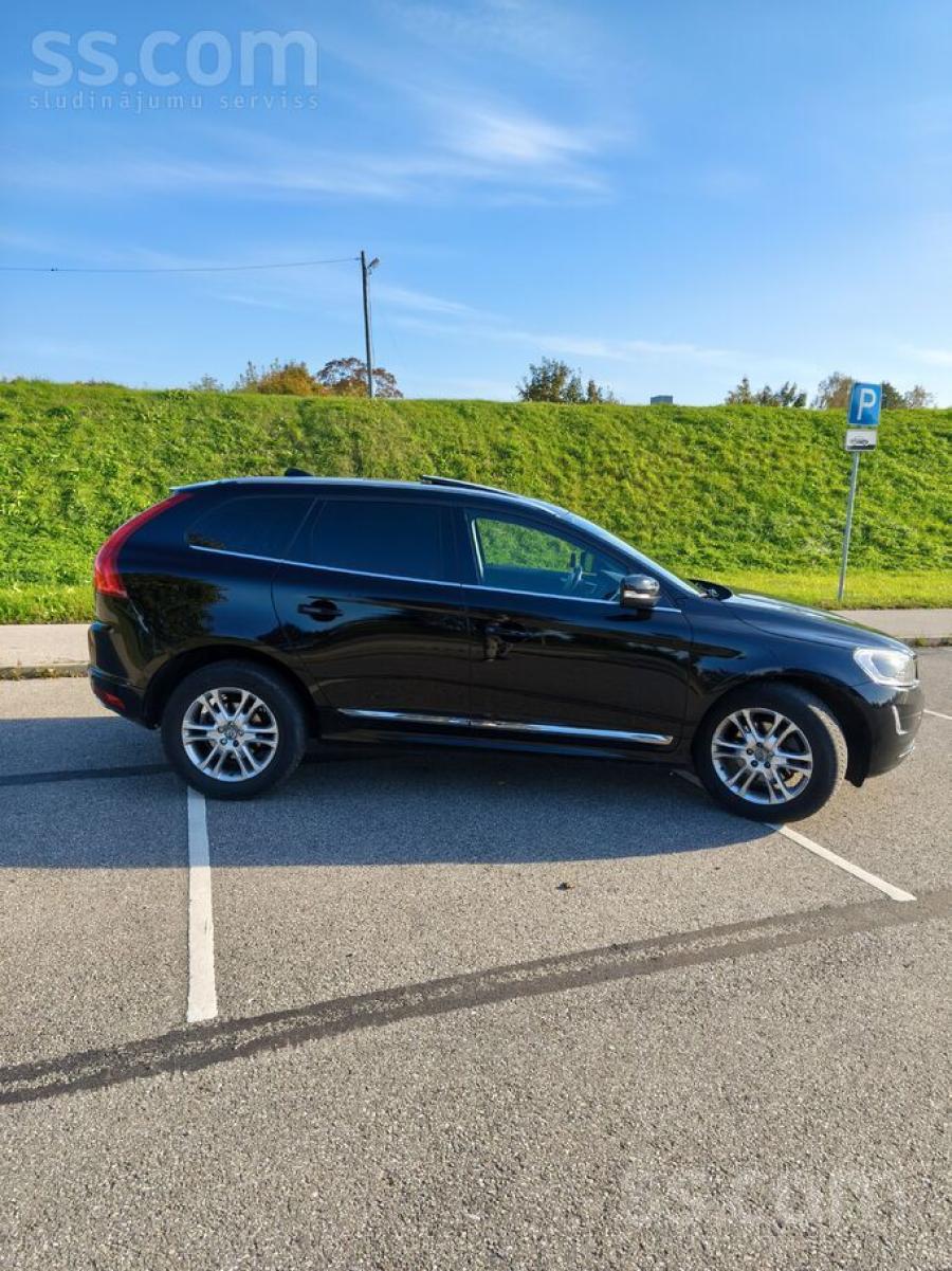 Melns Volvo XC60 2015 Daugavpils, ar dzinēja tilpumu 2.00 L un nobraukumu 170 tūkst. km par 14500 €, foto 6 vietnē AUTOMOTO.COM.LV