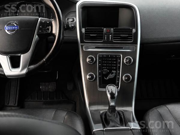 Volvo XC60 2015 Rīga vietnē Melns Volvo XC60 2015 Rīga, ar dzinēja tilpumu 2.00 L un nobraukumu 286 tūkst. km par 9500 €, foto 3 vietnē AUTOMOTO.COM.LV
