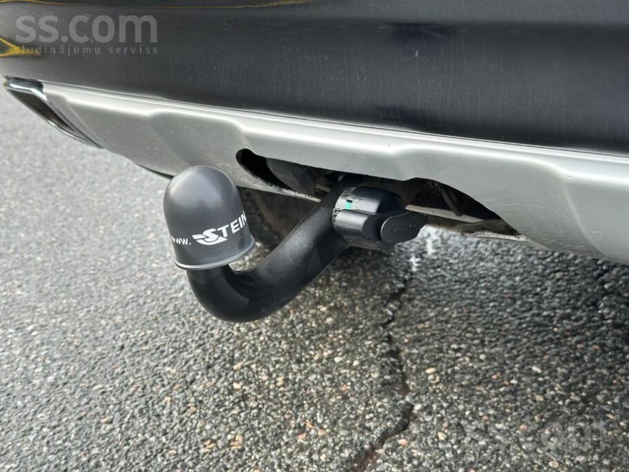 Melns Volvo XC60 2015 Rīga, ar dzinēja tilpumu 2.00 L un nobraukumu 286 tūkst. km par 9500 €, foto 10 vietnē AUTOMOTO.COM.LV