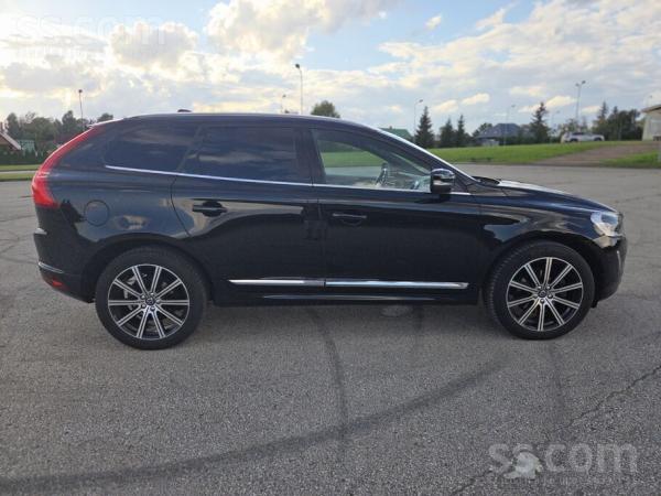 Melns Volvo XC60 2015 Rēzekne, ar dzinēja tilpumu 2.40 L un nobraukumu 132 tūkst. km par 16990 €, foto 6 vietnē AUTOMOTO.COM.LV