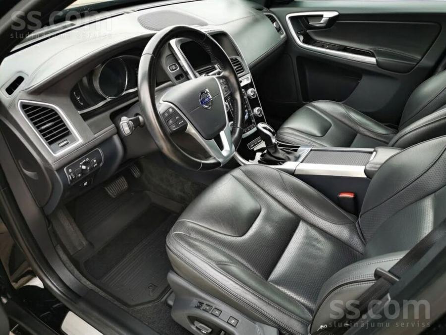 Melns Volvo XC60 2015 Rēzekne, ar dzinēja tilpumu 2.40 L un nobraukumu 132 tūkst. km par 16990 €, foto 8 vietnē AUTOMOTO.COM.LV