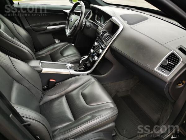 Melns Volvo XC60 2015 Rēzekne, ar dzinēja tilpumu 2.40 L un nobraukumu 132 tūkst. km par 16990 €, foto 10 vietnē AUTOMOTO.COM.LV