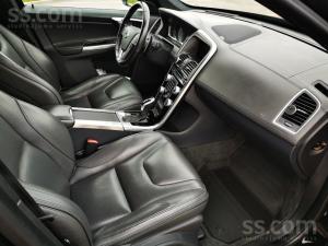 Melns Volvo XC60 2015 Rēzekne, ar dzinēja tilpumu 2.40 L un nobraukumu 132 tūkst. km par 16990 €, foto 10 vietnē AUTOMOTO.COM.LV