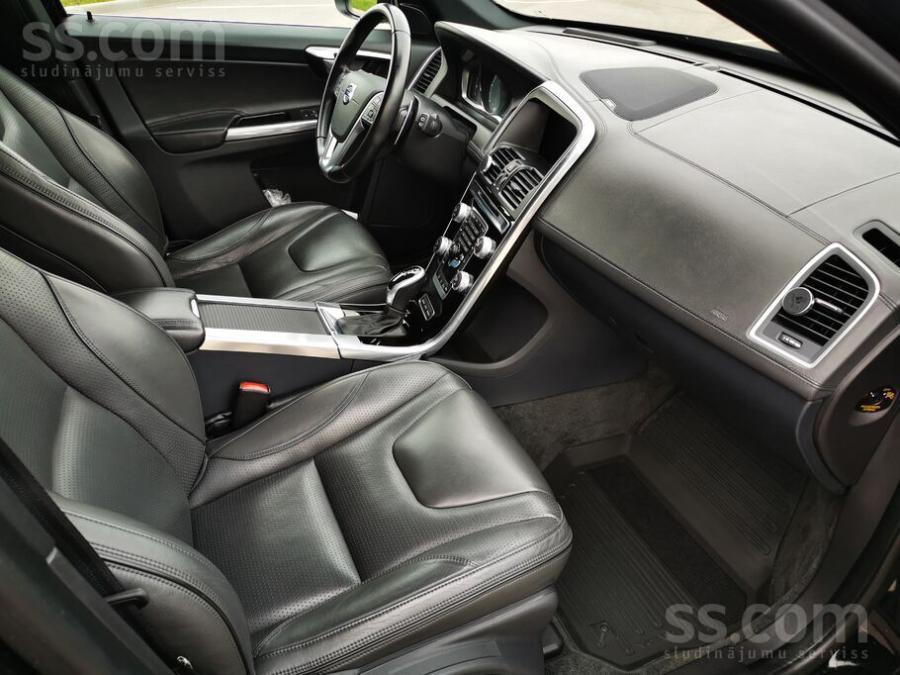 Melns Volvo XC60 2015 Rēzekne, ar dzinēja tilpumu 2.40 L un nobraukumu 132 tūkst. km par 16990 €, foto 10 vietnē AUTOMOTO.COM.LV