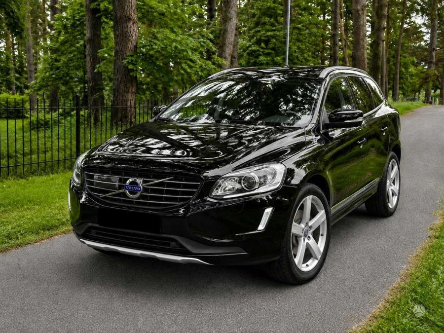 Black Volvo XC60 2015 in Vilnius, with an engine capacity of 2.40 L and mileage of 314 thousand km for 12890 €, photo 6 on AUTOMOTO.COM.LV