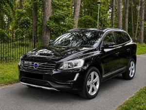 Black Volvo XC60 2015 in Vilnius, with an engine capacity of 2.40 L and mileage of 314 thousand km for 12890 €, photo 7 on AUTOMOTO.COM.LV
