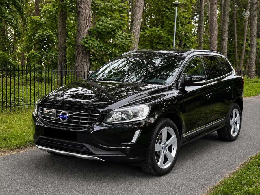 Black Volvo XC60 2015 in Vilnius, with an engine capacity of 2.40 L and mileage of 314 thousand km for 12890 €, photo 7 on AUTOMOTO.COM.LV