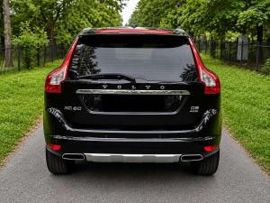 Black Volvo XC60 2015 in Vilnius, with an engine capacity of 2.40 L and mileage of 314 thousand km for 12890 €, photo 11 on AUTOMOTO.COM.LV