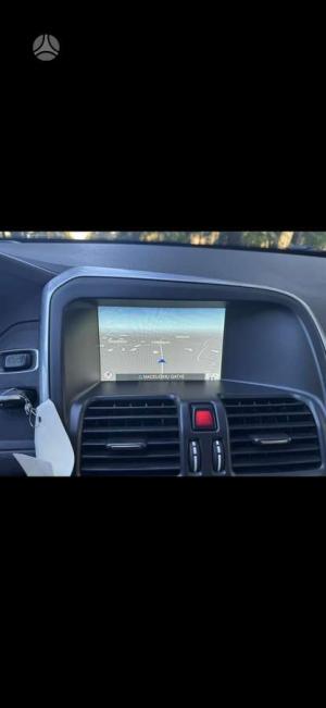 Black Volvo XC60 2015 in Vilnius, with an engine capacity of 2.40 L and mileage of 314 thousand km for 12890 €, photo 24 on AUTOMOTO.COM.LV