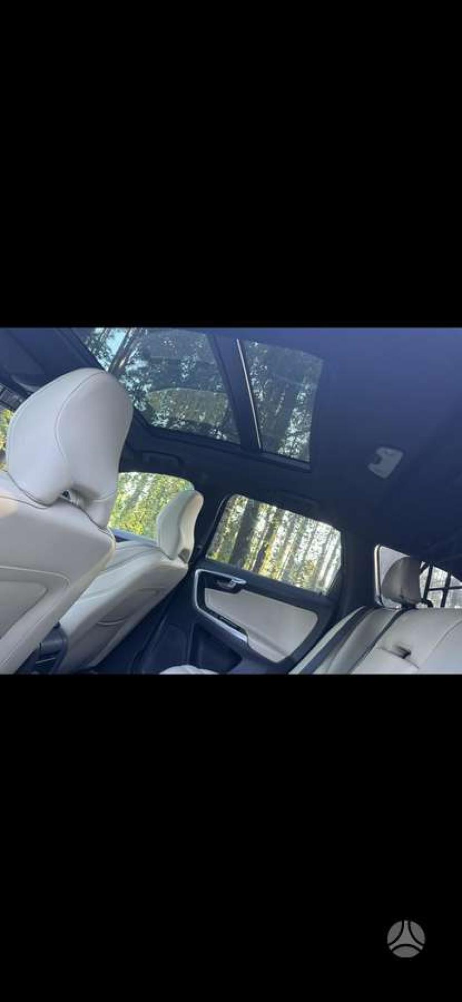 Black Volvo XC60 2015 in Vilnius, with an engine capacity of 2.40 L and mileage of 314 thousand km for 12890 €, photo 26 on AUTOMOTO.COM.LV