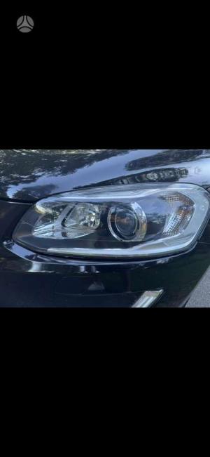 Black Volvo XC60 2015 in Vilnius, with an engine capacity of 2.40 L and mileage of 314 thousand km for 12890 €, photo 27 on AUTOMOTO.COM.LV