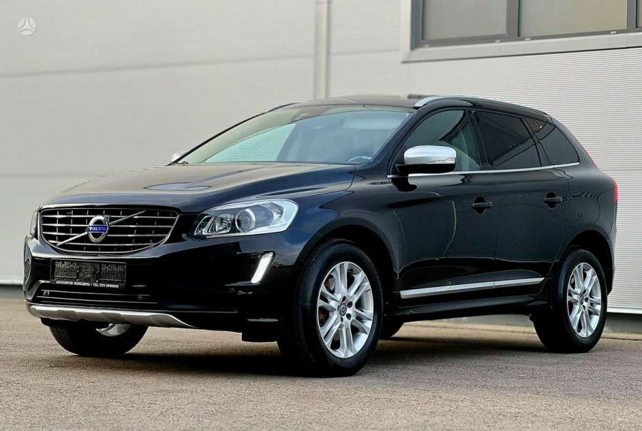 Black Volvo XC60 2015 in Utena, with an engine capacity of 2.40 L and mileage of 250 thousand km for 13750 €, photo 19 on AUTOMOTO.COM.LV