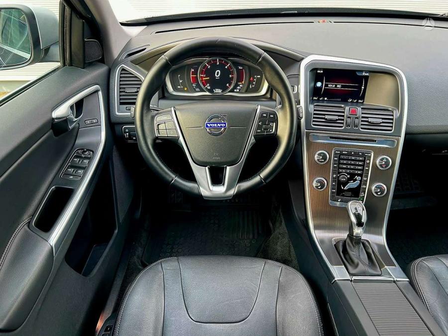 Black Volvo XC60 2015 in Utena, with an engine capacity of 2.40 L and mileage of 250 thousand km for 13750 €, photo 28 on AUTOMOTO.COM.LV