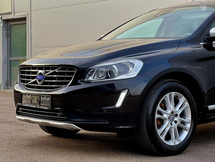 Black Volvo XC60 2015 in Utena, with an engine capacity of 2.40 L and mileage of 250 thousand km for 13750 €, photo 51 on AUTOMOTO.COM.LV