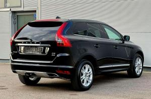 Black Volvo XC60 2015 in Utena, with an engine capacity of 2.40 L and mileage of 250 thousand km for 13750 €, photo 52 on AUTOMOTO.COM.LV