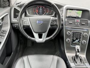 Melns Volvo XC60 2015 Rīga, ar dzinēja tilpumu 2.40 L un nobraukumu 152 tūkst. km par 15990 €, foto 5 vietnē AUTOMOTO.COM.LV