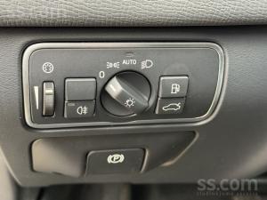 Melns Volvo XC60 2015 Rīga, ar dzinēja tilpumu 2.40 L un nobraukumu 152 tūkst. km par 15990 €, foto 9 vietnē AUTOMOTO.COM.LV