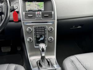 Melns Volvo XC60 2015 Rīga, ar dzinēja tilpumu 2.40 L un nobraukumu 152 tūkst. km par 15990 €, foto 10 vietnē AUTOMOTO.COM.LV
