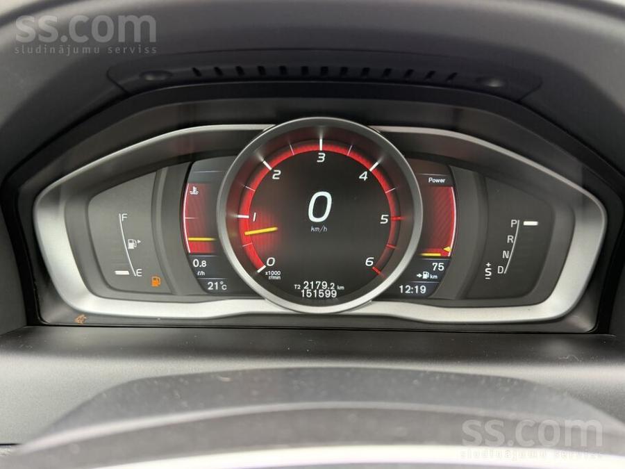 Melns Volvo XC60 2015 Rīga, ar dzinēja tilpumu 2.40 L un nobraukumu 152 tūkst. km par 15990 €, foto 13 vietnē AUTOMOTO.COM.LV