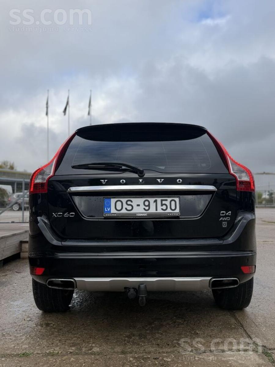 Melns Volvo XC60 2015 Rīga, ar dzinēja tilpumu 2.40 L un nobraukumu 152 tūkst. km par 15990 €, foto 25 vietnē AUTOMOTO.COM.LV