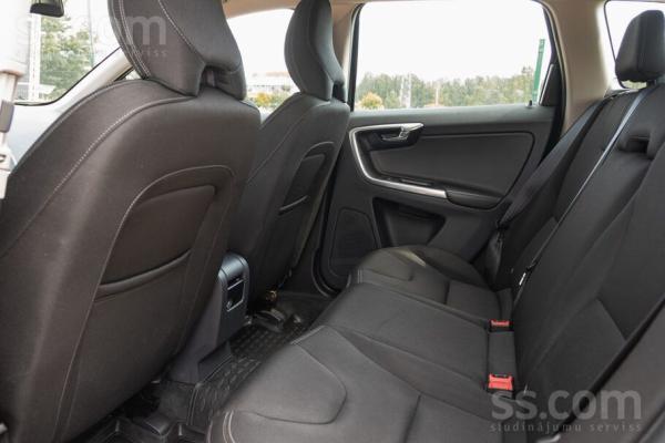 Melns Volvo XC60 2016 Rīga, ar dzinēja tilpumu 2.00 L un nobraukumu 0 tūkst. km par 17970 €, foto 10 vietnē AUTOMOTO.COM.LV