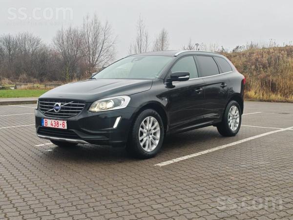 Melns Volvo XC60 2016 Rīga, ar dzinēja tilpumu 2.40 L un nobraukumu 235 tūkst. km par 14550 €, foto 5 vietnē AUTOMOTO.COM.LV