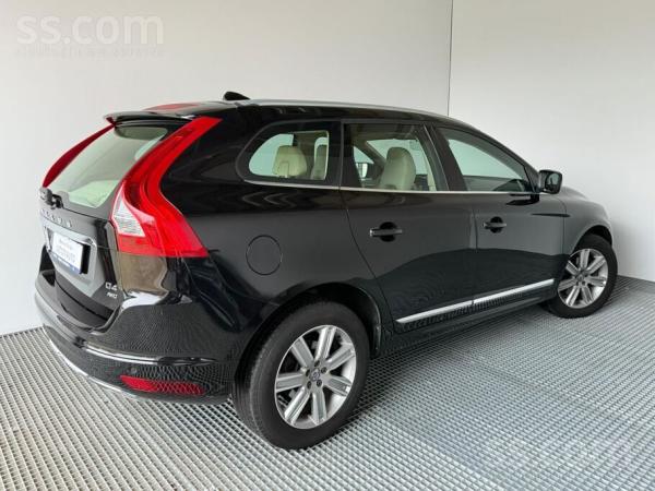 Melns Volvo XC60 2016 Rīga, ar dzinēja tilpumu 2.40 L un nobraukumu 165 tūkst. km par 16990 €, foto 3 vietnē AUTOMOTO.COM.LV