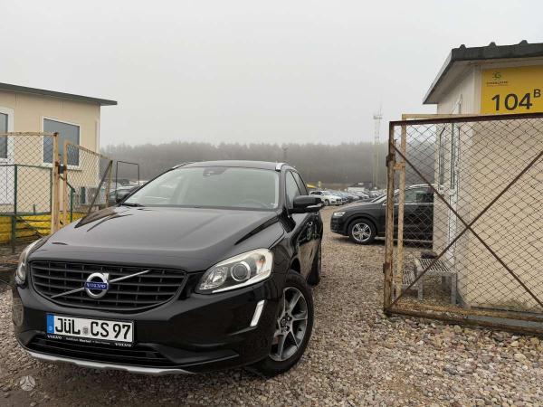Melns Volvo XC60 2016 Viļņa, ar dzinēja tilpumu 2.40 L un nobraukumu 200 tūkst. km par 14600 €, foto 3 vietnē AUTOMOTO.COM.LV