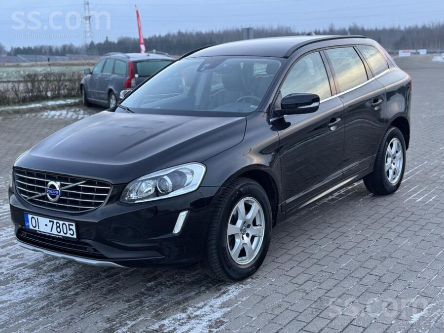 Black Volvo XC60 2016 in Talsi, with an engine capacity of 2.40 L and mileage of 189 thousand km for 14970 €, photo 1 on AUTOMOTO.COM.LV