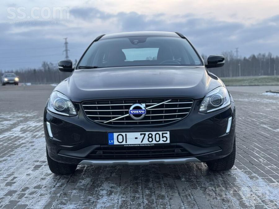 Black Volvo XC60 2016 in Talsi, with an engine capacity of 2.40 L and mileage of 189 thousand km for 14970 €, photo 2 on AUTOMOTO.COM.LV