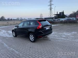 Black Volvo XC60 2016 in Talsi, with an engine capacity of 2.40 L and mileage of 189 thousand km for 14970 €, photo 10 on AUTOMOTO.COM.LV