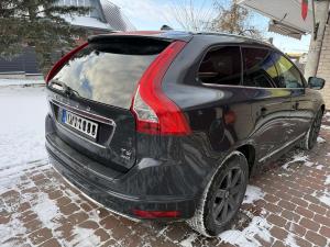 Melns Volvo XC60 2016 Viļņa, ar dzinēja tilpumu 2.95 L un nobraukumu 126 tūkst. km par 14999 €, foto 2 vietnē AUTOMOTO.COM.LV
