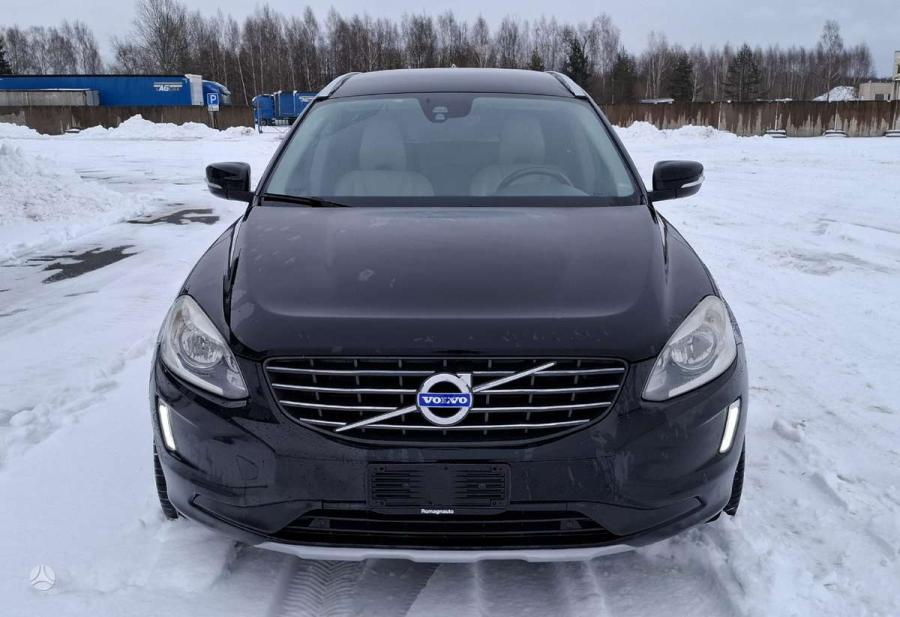 Melns Volvo XC60 2016 Panevēža, ar dzinēja tilpumu 2.40 L un nobraukumu 270 tūkst. km par 12400 €, foto 7 vietnē AUTOMOTO.COM.LV