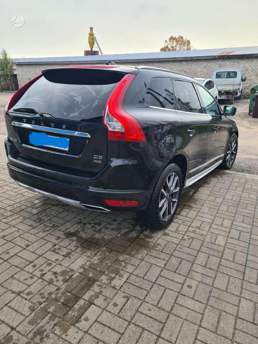 Black Volvo XC60 2016 in Taurage, with an engine capacity of 2.40 L and mileage of 120 thousand km for 14300 €, photo 17 on AUTOMOTO.COM.LV