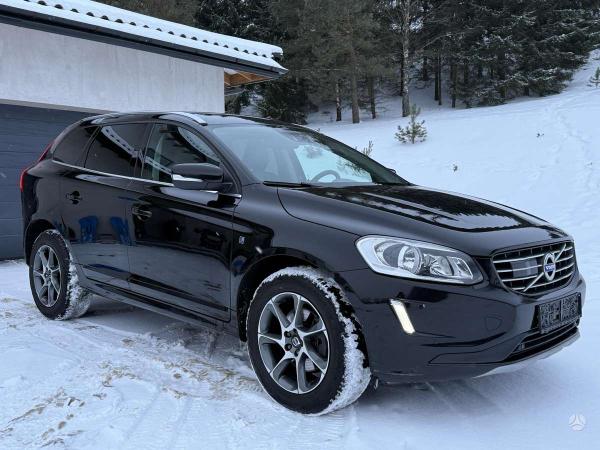 Black Volvo XC60 2016 in Utena, with an engine capacity of 1.97 L and mileage of 235 thousand km for 11750 €, photo 3 on AUTOMOTO.COM.LV