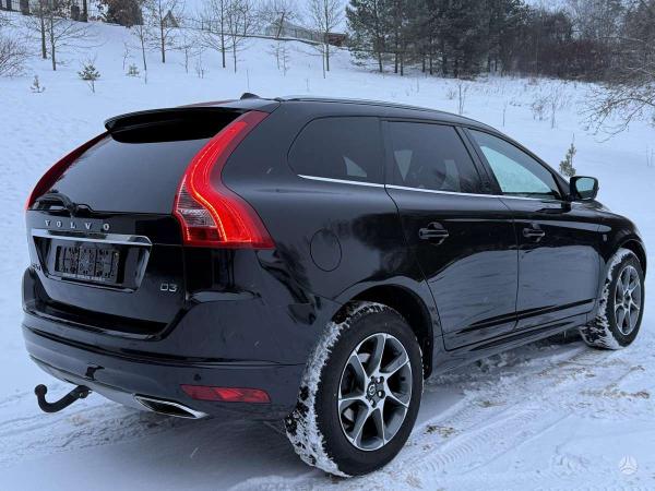 Black Volvo XC60 2016 in Utena, with an engine capacity of 1.97 L and mileage of 235 thousand km for 11750 €, photo 6 on AUTOMOTO.COM.LV