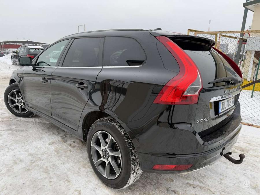 Melns Volvo XC60 2016 Viļņa, ar dzinēja tilpumu 2.40 L un nobraukumu 200 tūkst. km par 14500 €, foto 6 vietnē AUTOMOTO.COM.LV