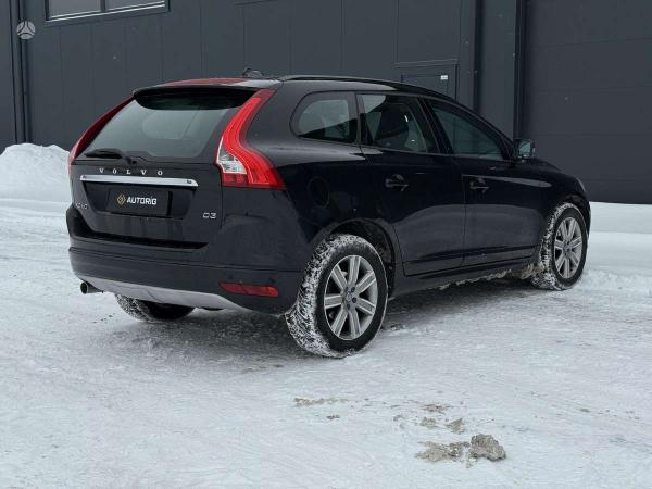 Melns Volvo XC60 2016 Kauņa, ar dzinēja tilpumu 1.97 L un nobraukumu 239 tūkst. km par 11499 €, foto 5 vietnē AUTOMOTO.COM.LV