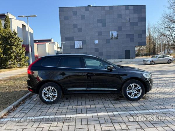 Melns Volvo XC60 2016 Tallina, ar dzinēja tilpumu 2.40 L un nobraukumu 175 tūkst. km par 19000 €, foto 8 vietnē AUTOMOTO.COM.LV